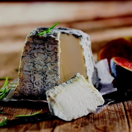 Pourquoi acheter le fromage de chèvre valencay fermier